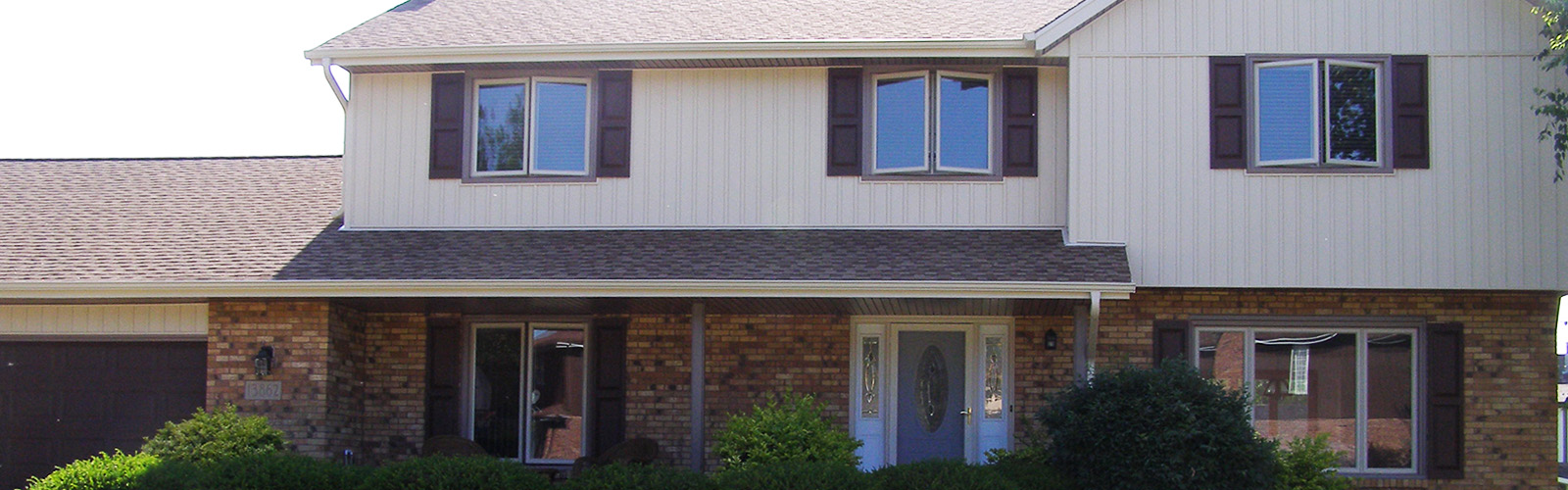 Board & Batten Premium Vertical Vinyl Siding